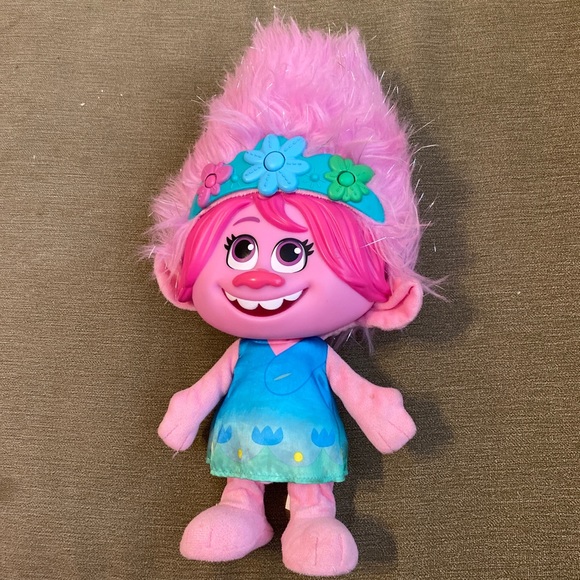 DreamWorks Trolls | Toys | Trolls World Tour Color Poppin Poppy Toy ...